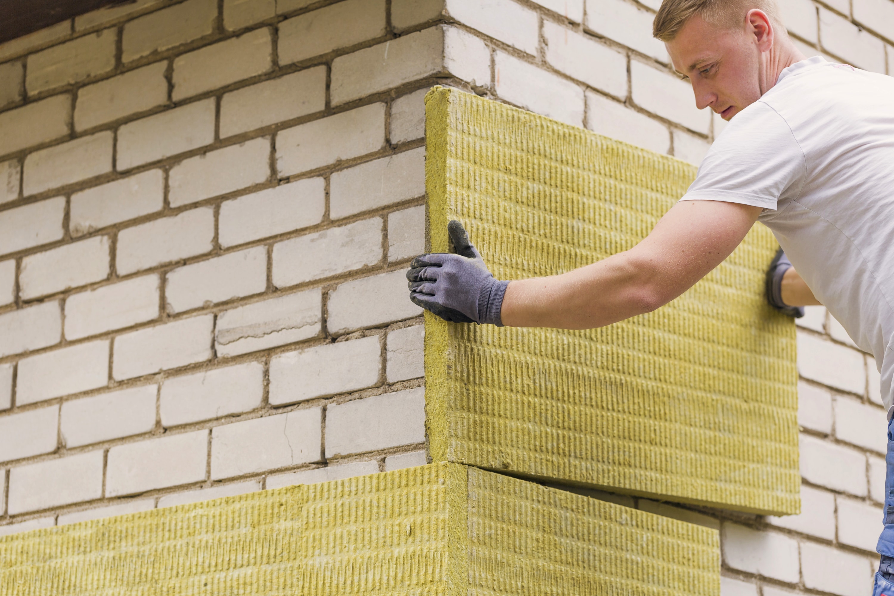Enkelsteens muur isoleren: mogelijke werkwijzen [+ Kosten]